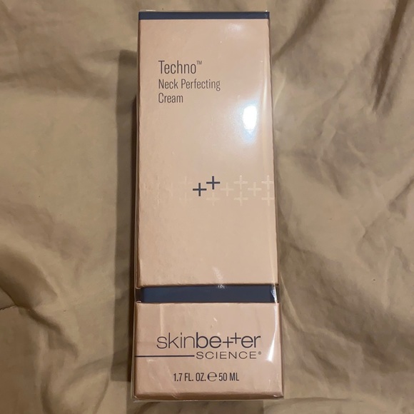 Skinbetter Science | Skincare | Nib Skinbetter Science Techno Neck ...